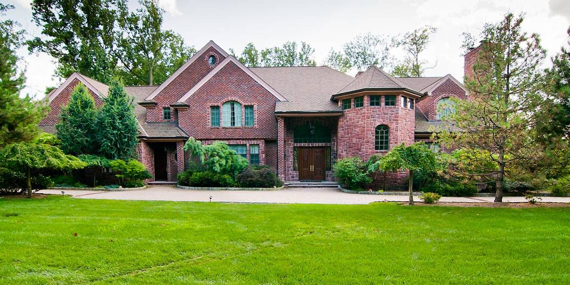 Brivity - 40 Litchfield Way Alpine, NJ - 07620