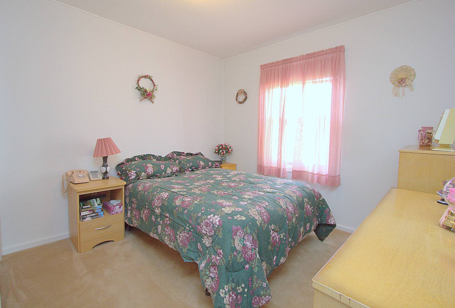 Brivity - 406 Ferry Road Winnipeg, MB R3J1W4 - Virtual Tour