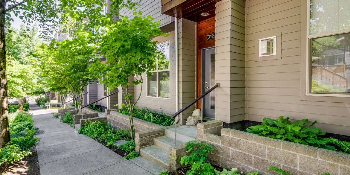 Brivity - 3134 SW Dolph Ct. #A6, Portland, OR - 97219