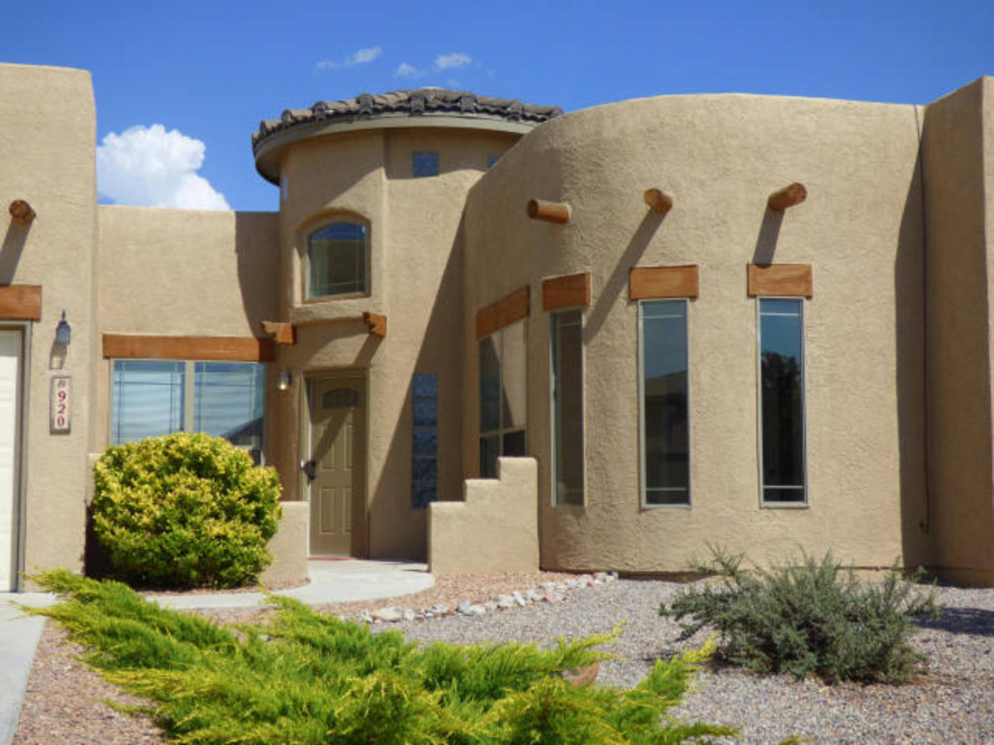 Brivity - 920 Loma Pinon Loop NE Rio Rancho, NM 87144 - Virtual Tour