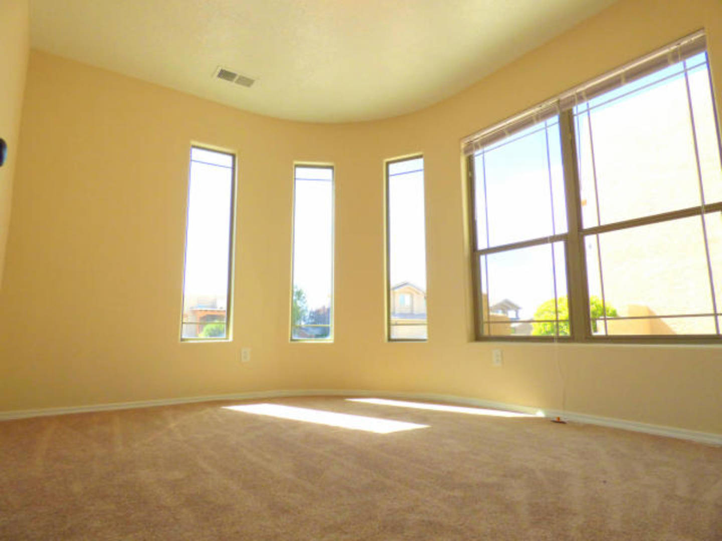 Brivity - 920 Loma Pinon Loop NE Rio Rancho, NM 87144 - Virtual Tour