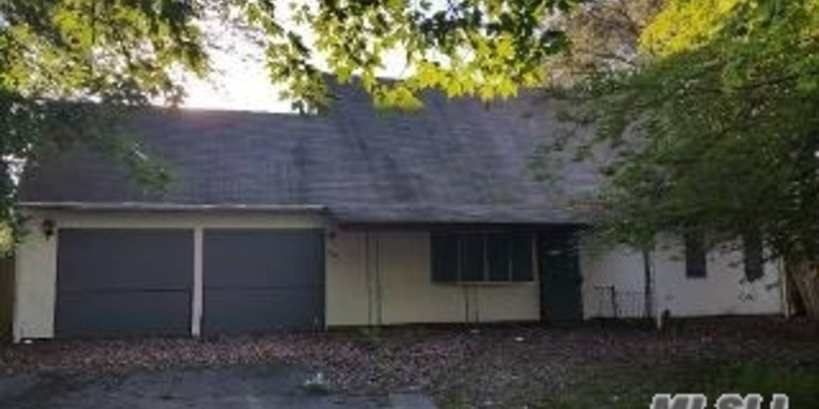 Brivity - 26 Harford Drive Coram, NY - 11727