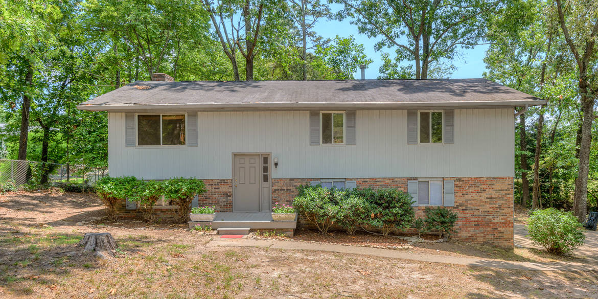 Brivity - 8401 Dunnhill Lane Hixson, TN - 37343