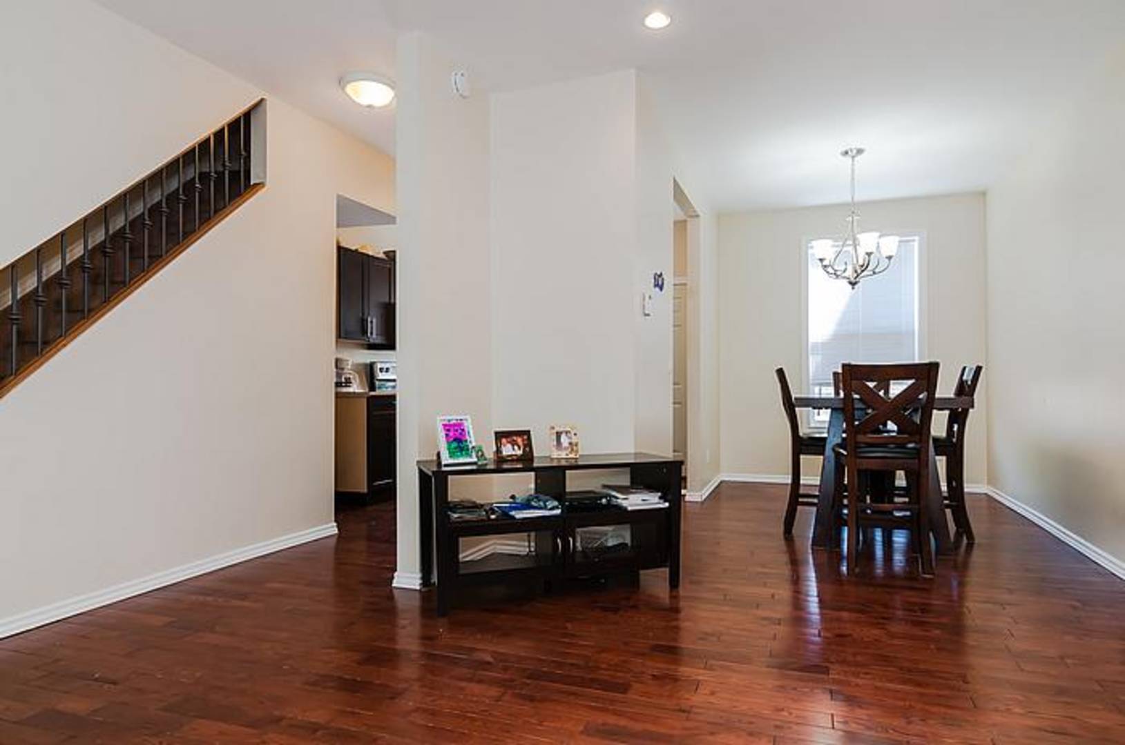 Brivity - 265 Beverley St Winnipeg, MB R3G1T6 - Virtual Tour