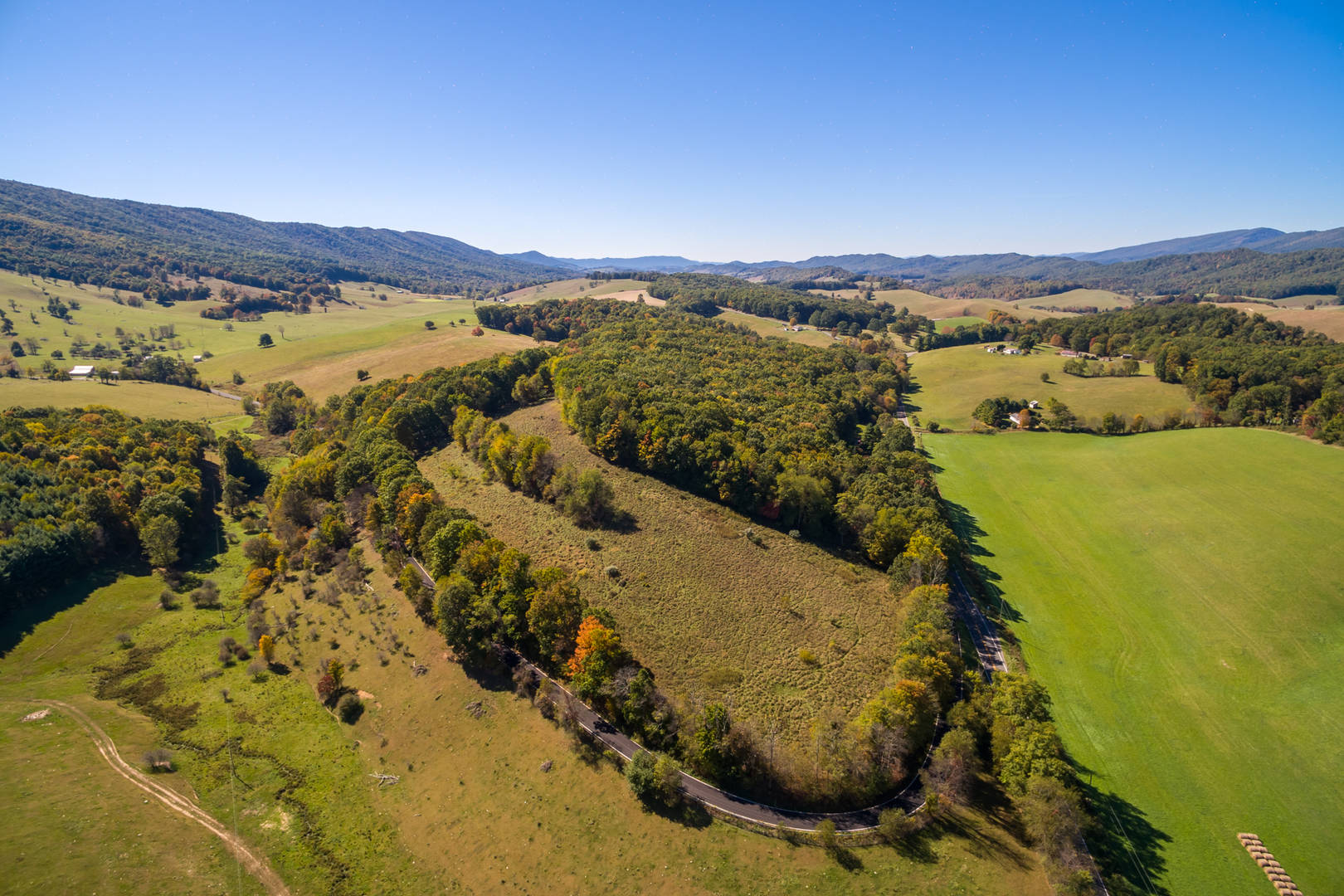 Brivity - 9868 W Blue Grass Trail Bland, VA 24315 - Virtual Tour