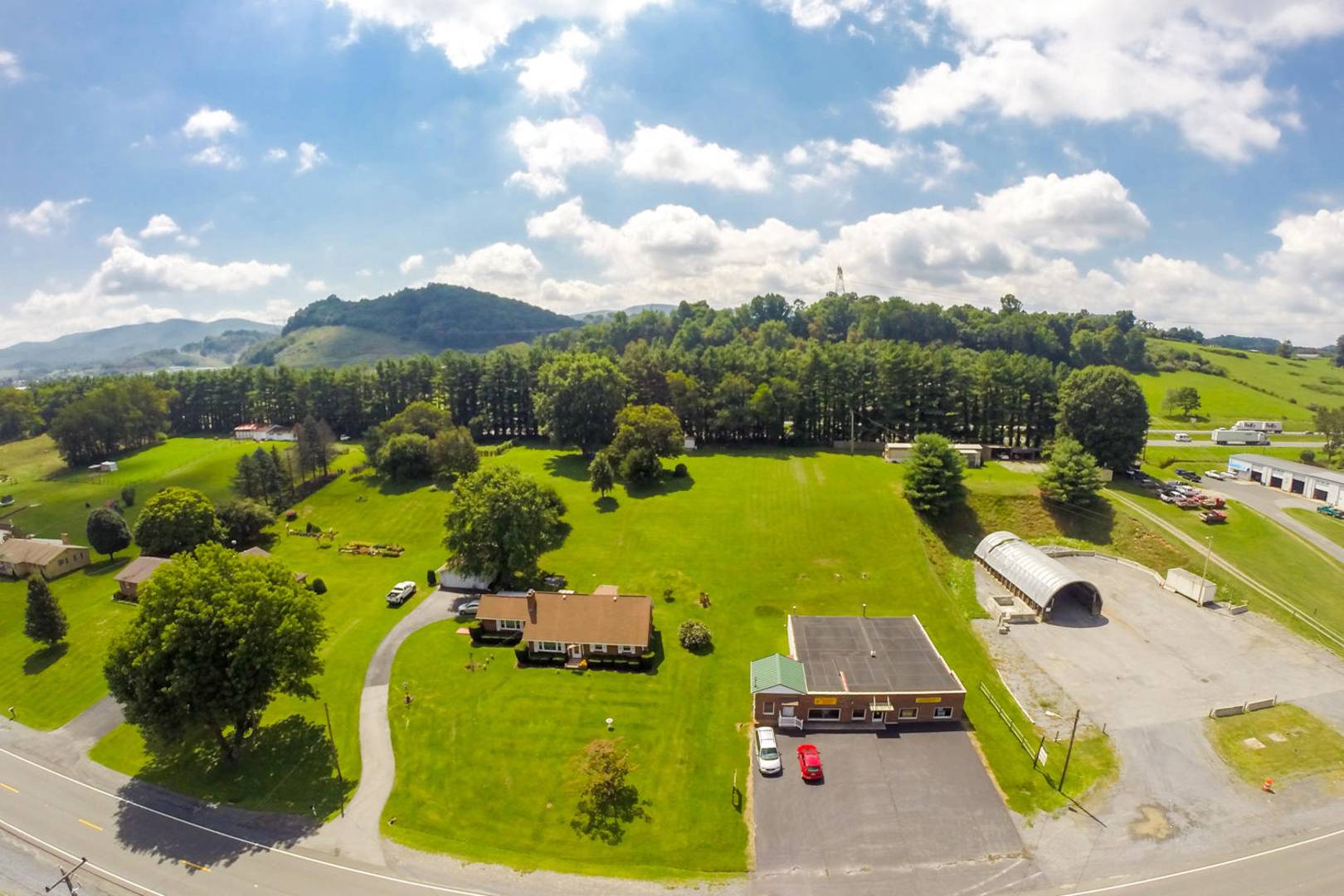 Brivity - 5286 Lee Hwy Atkins, VA 24311 - Virtual Tour