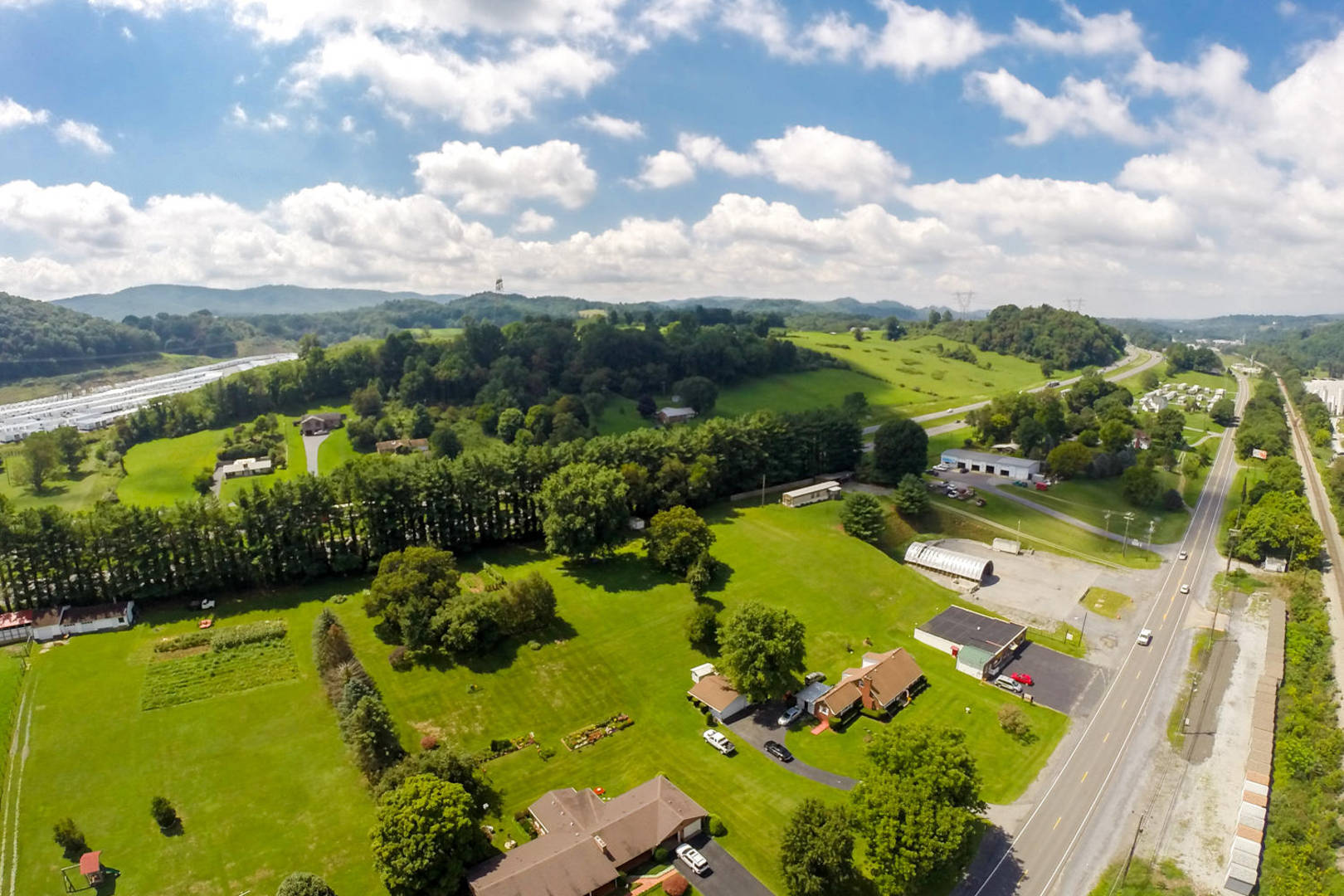 Brivity - 5286 Lee Hwy Atkins, VA 24311 - Virtual Tour