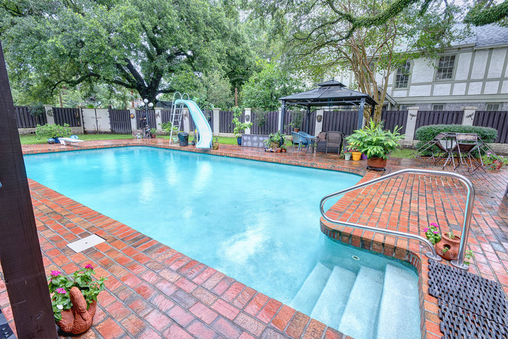 Brivity - 1563 Government St Mobile, AL 36604 - Virtual Tour