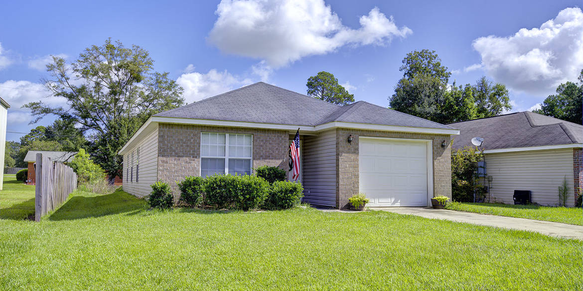 Brivity - 18937 Florida St. Robertsdale, AL Robertsdale, AL - 36567