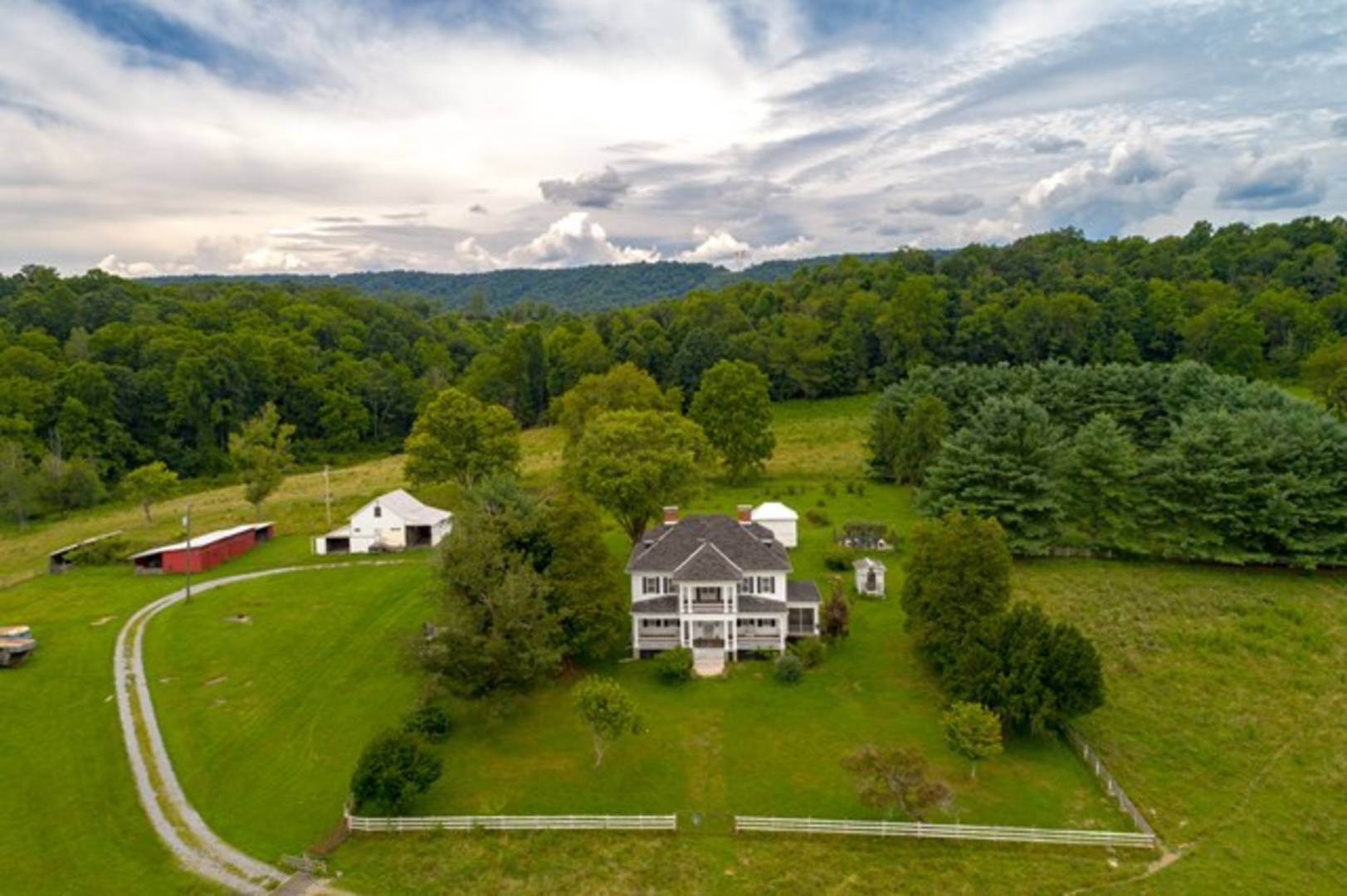 Brivity - 6112 E Lee Hwy Draper, VA 24324 - Virtual Tour