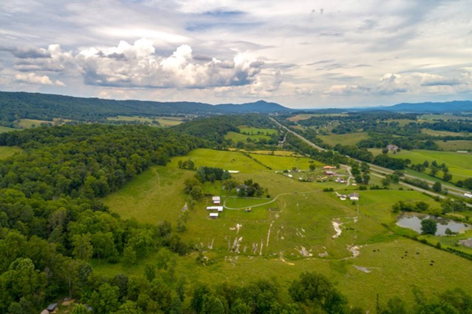 Brivity - 6112 E Lee Hwy Draper, VA 24324 - Virtual Tour