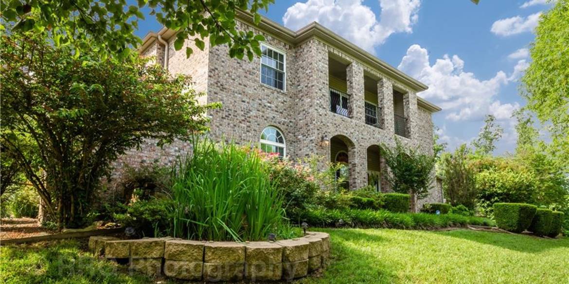 Brivity - 11 Eppington Bella Vista, AR - 72714