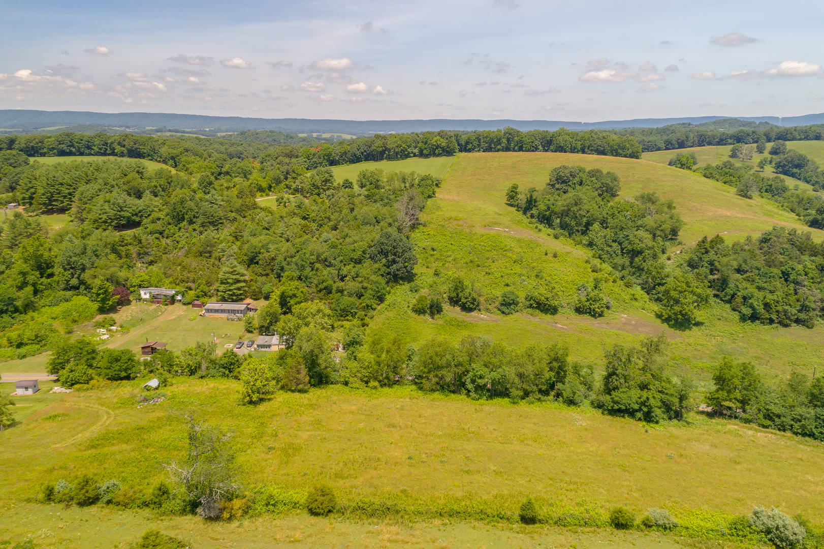 Brivity - 3636 Pine Run Rd Draper, VA 24324 - Virtual Tour