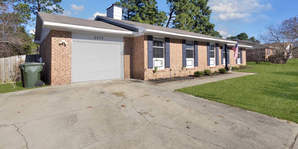 Brivity - 6979 Wickersham Dr. Fayetteville, NC - 28314