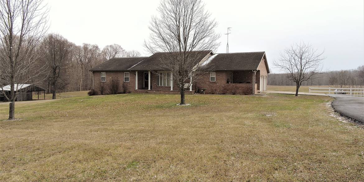 Brivity - 5122 Folsomville Degonia Rd Tennyson, IN - 47637