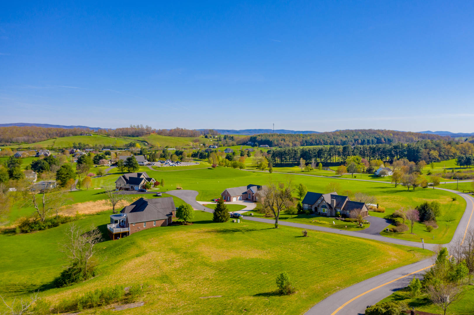 Brivity - 2944 Big Valley Drive Draper, VA 24324 - Virtual Tour