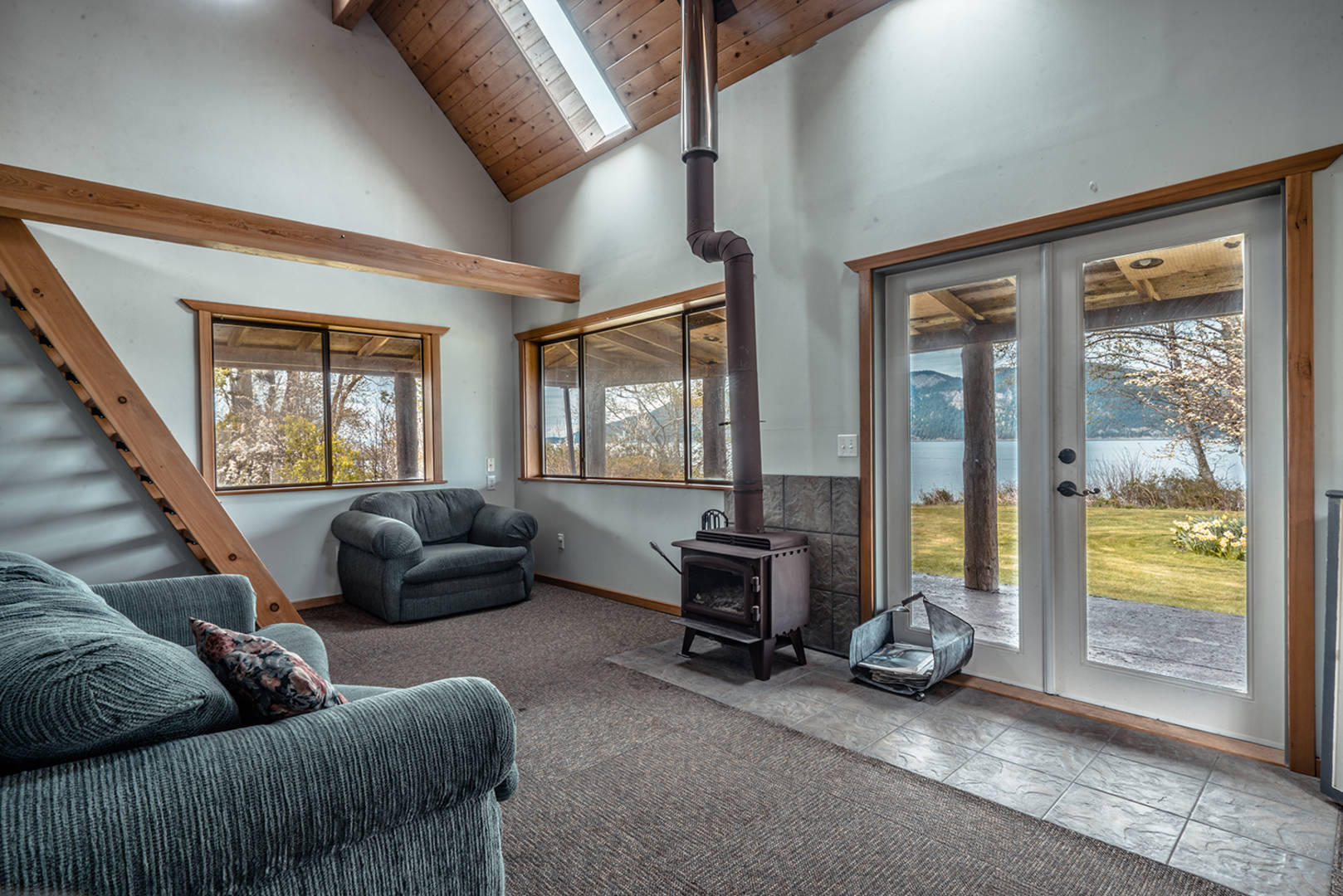 Brivity - 5 Sinclair Island Anacortes, WA 98221 - Virtual Tour