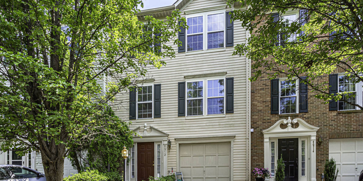 Brivity - 46712 Cavendish Sq Sterling, VA - 20165