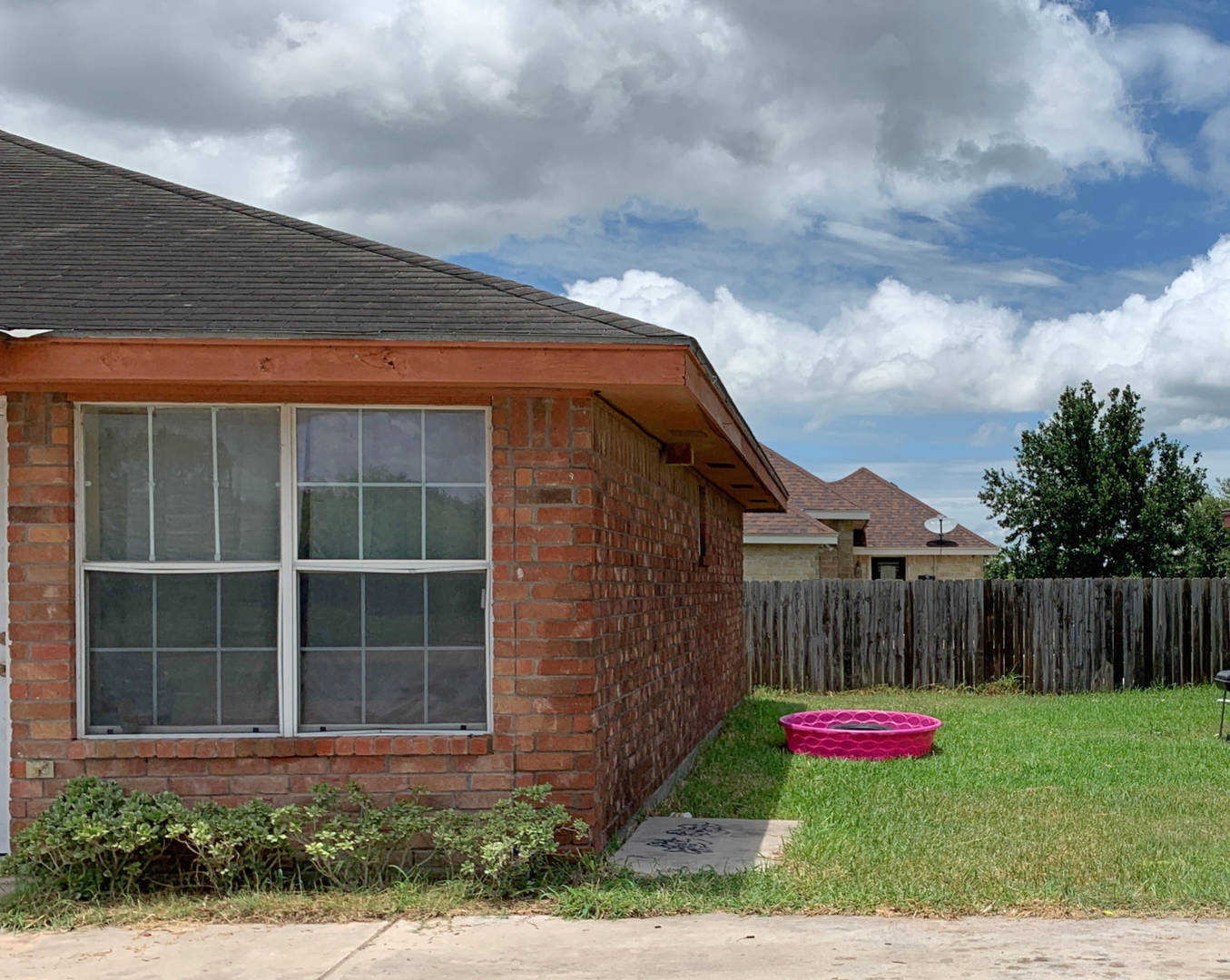 Brivity - 904 W. Ciro Caceres Elsa, TX 78543 - Virtual Tour