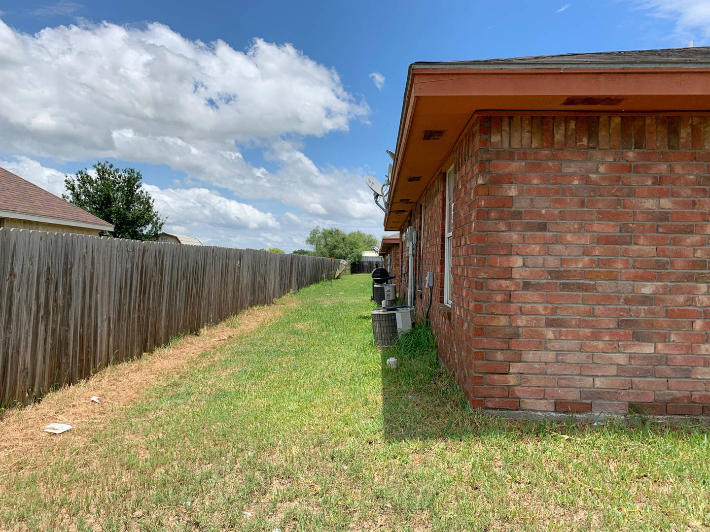 Brivity - 904 W. Ciro Caceres Elsa, TX 78543 - Virtual Tour