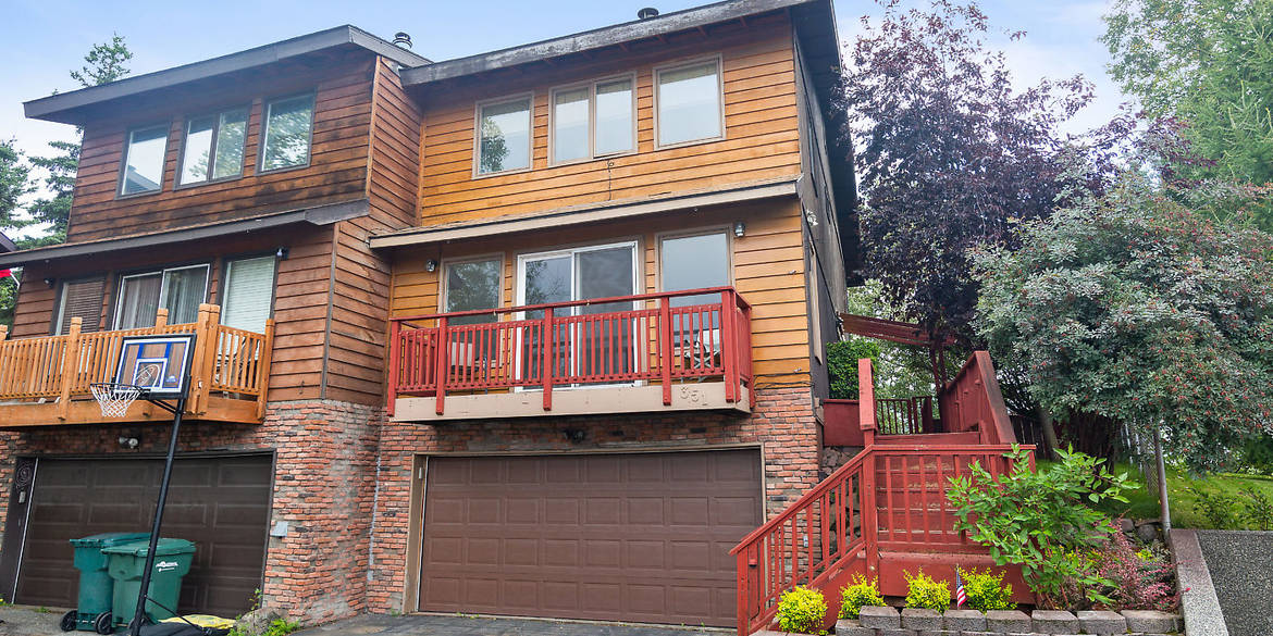 Brivity - 351 Villa Cir Anchorage, AK - 99504