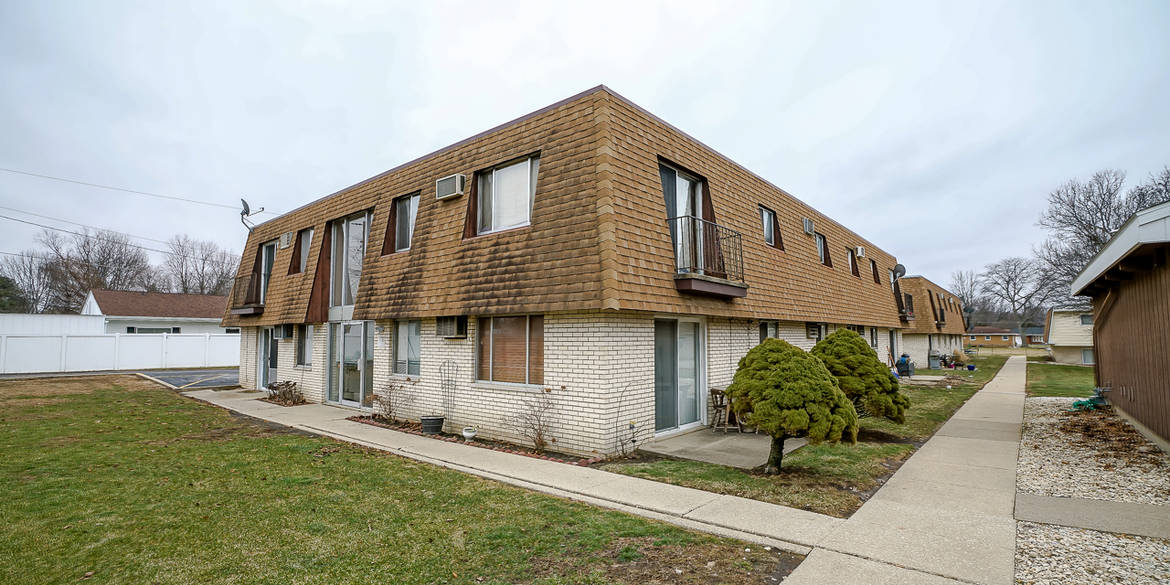 Brivity - 632 S Fourth Ave Morton, IL - 61550