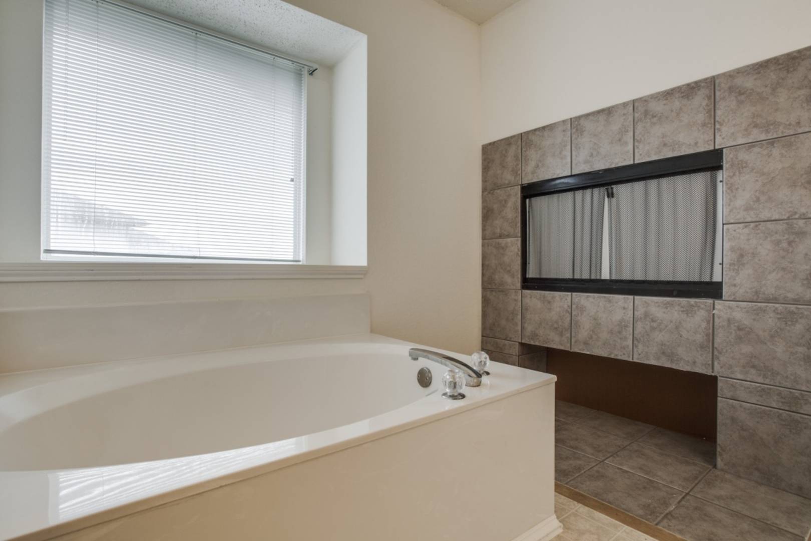 Brivity - 119 Southlake Drive Rockwall, TX 75032 - Virtual Tour