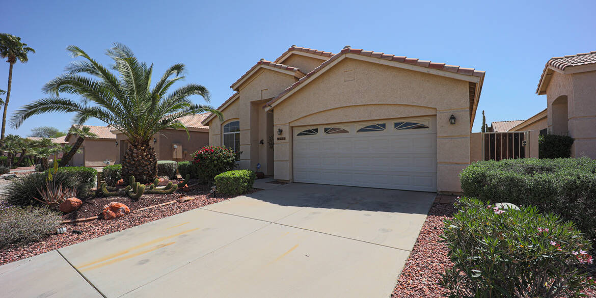 Brivity - 9025 W Escuda Dr Peoria, AZ - 85382