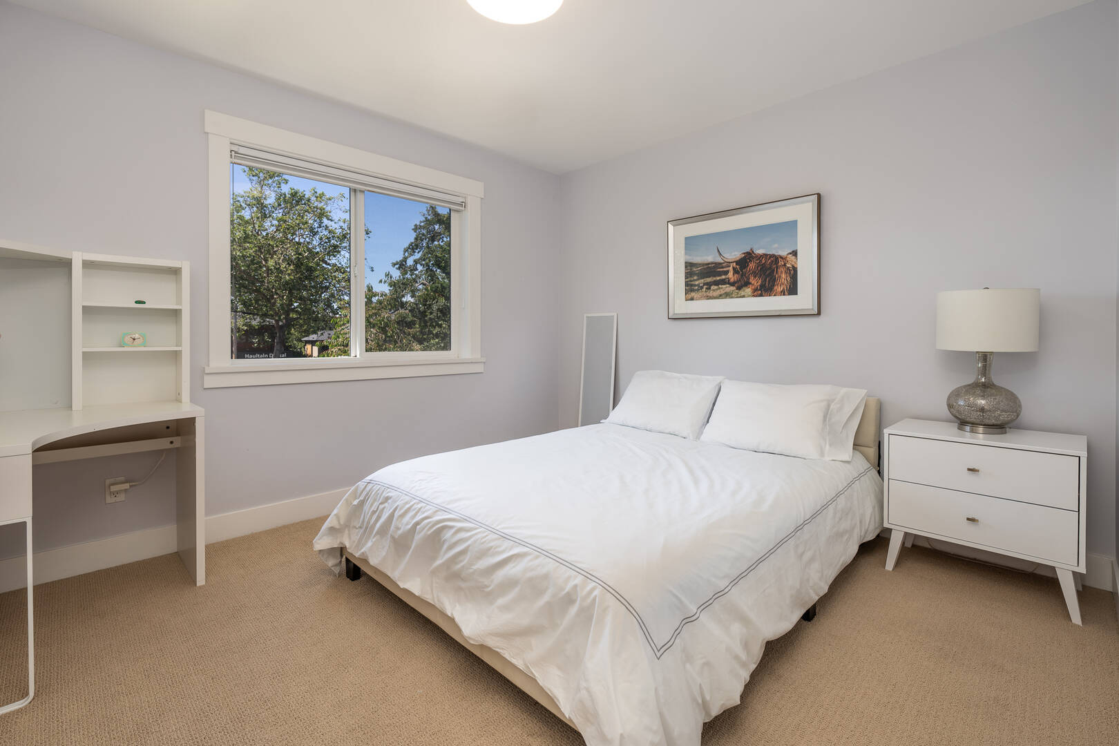 Brivity - 1712 Haultain St Victoria, BC V8R2L2 - Virtual Tour
