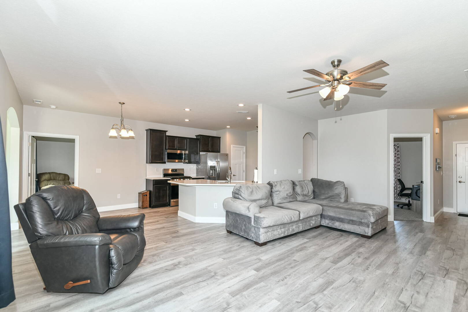 Brivity - 10561 Chapa Boulevard Elwood, IN 46036 - Virtual Tour