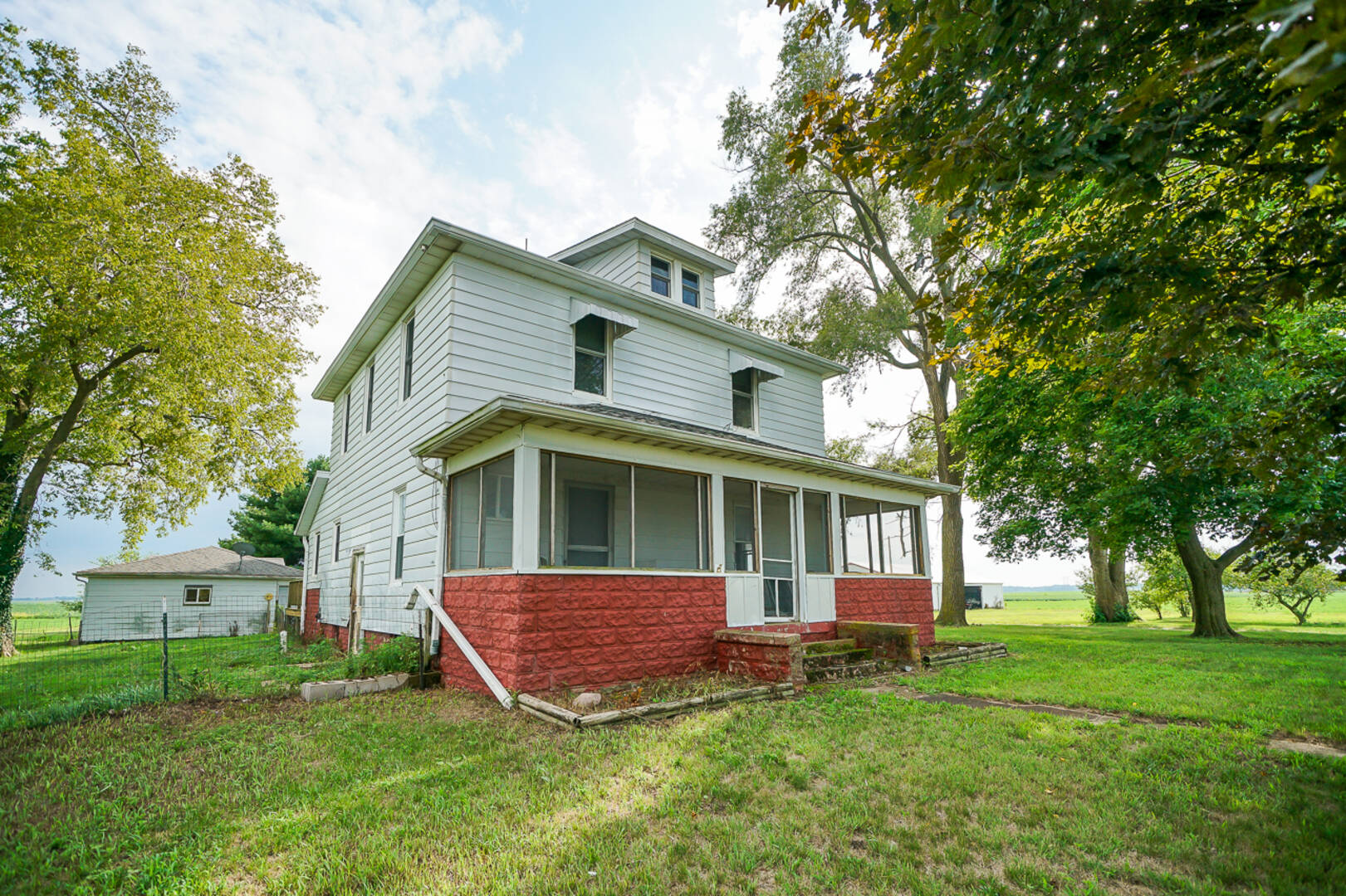 Brivity - 29985 CR 2300 N Forest City, IL 61532 - Virtual Tour