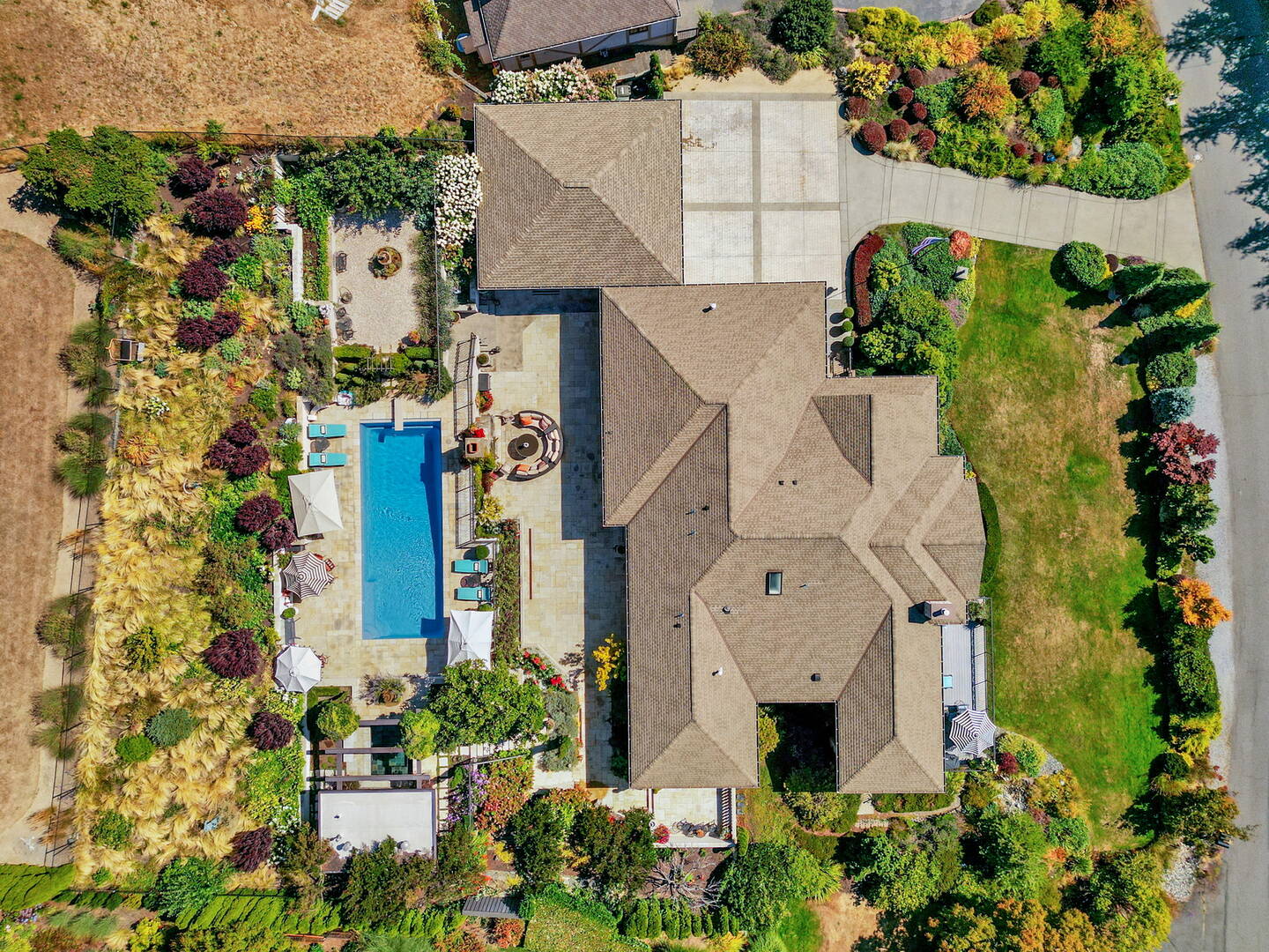 Brivity - 329 Bayside Rd Bellingham, WA 98225 - Virtual Tour
