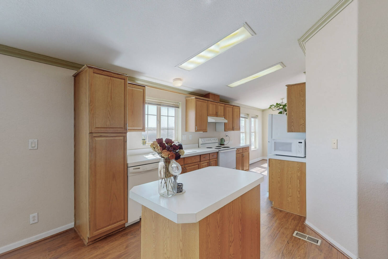 Brivity - 509 Hondo Road Southwest Rio Rancho, NM 87124 - Virtual Tour