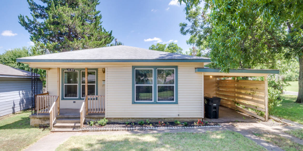 Brivity - 1123 Bales St. Cleburne, TX - 76033