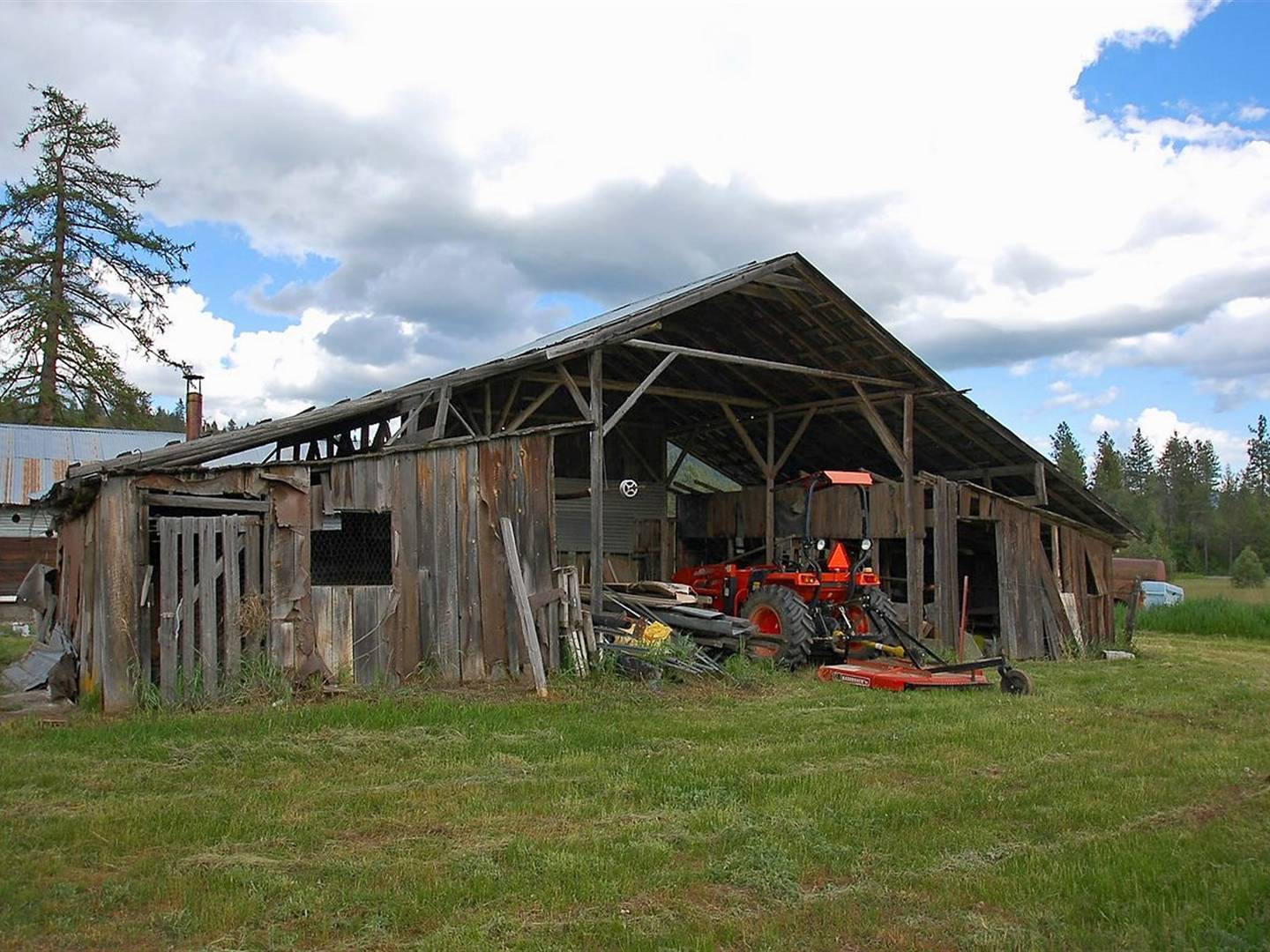 Brivity - 400 S Main St Springdale, WA 99173 - Virtual Tour