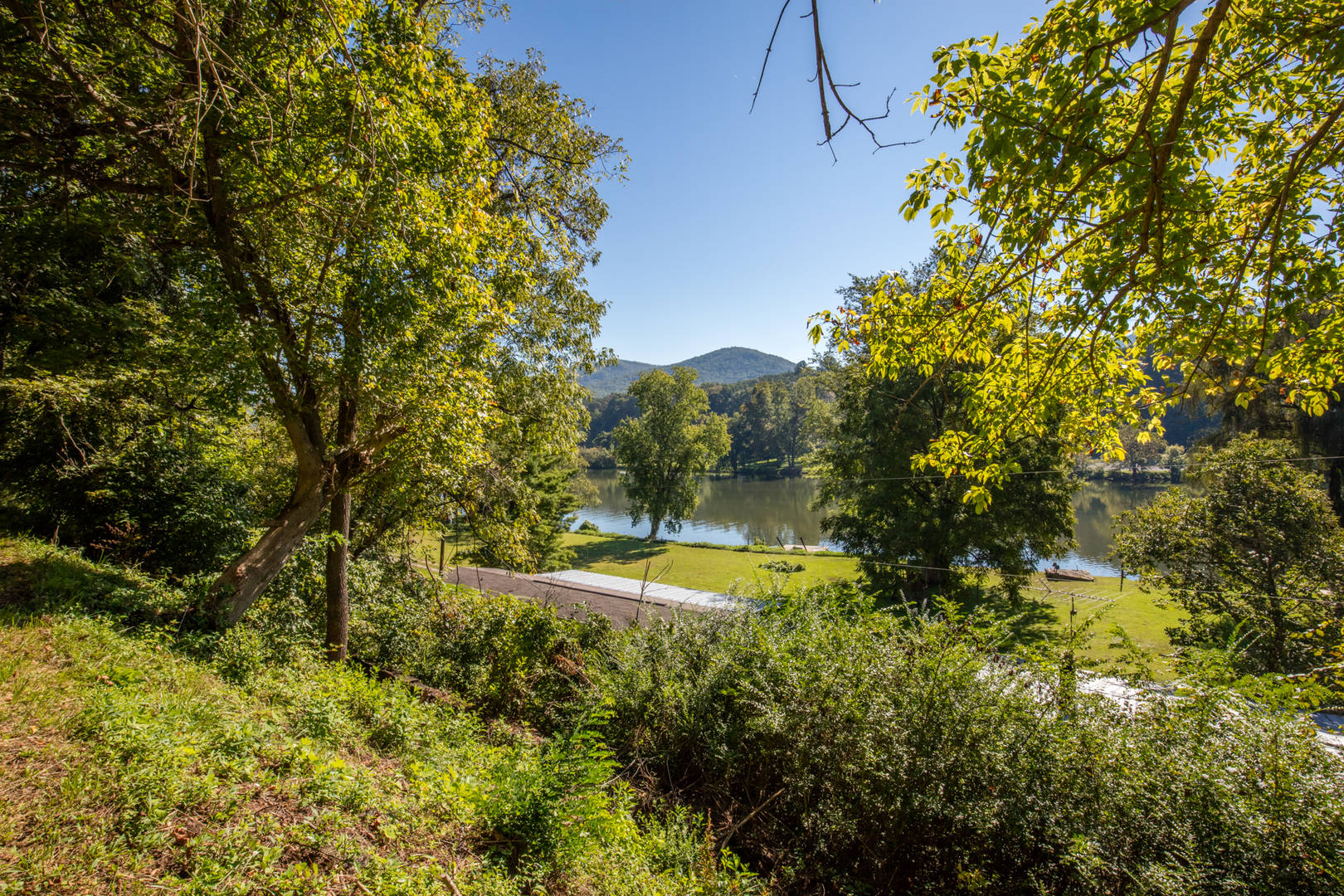 Brivity - 4674 Clarks Ferry Rd Draper, VA 24324 - Virtual Tour