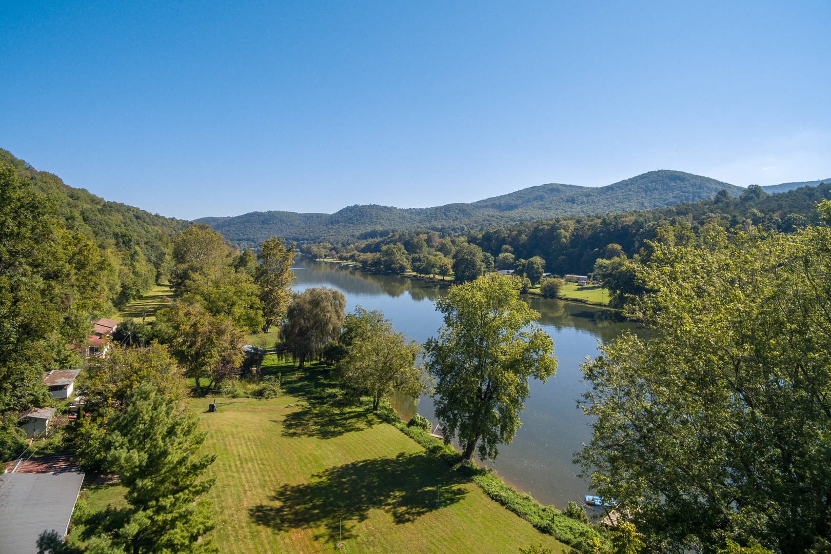 Brivity - 4674 Clarks Ferry Rd Draper, VA 24324 - Virtual Tour