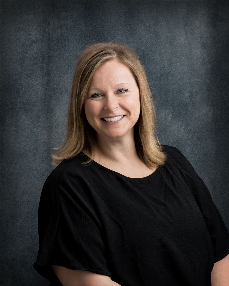 The Paula Burrows Team | Evie Degravelles - Broker | Realtor ®, Toledo, WA