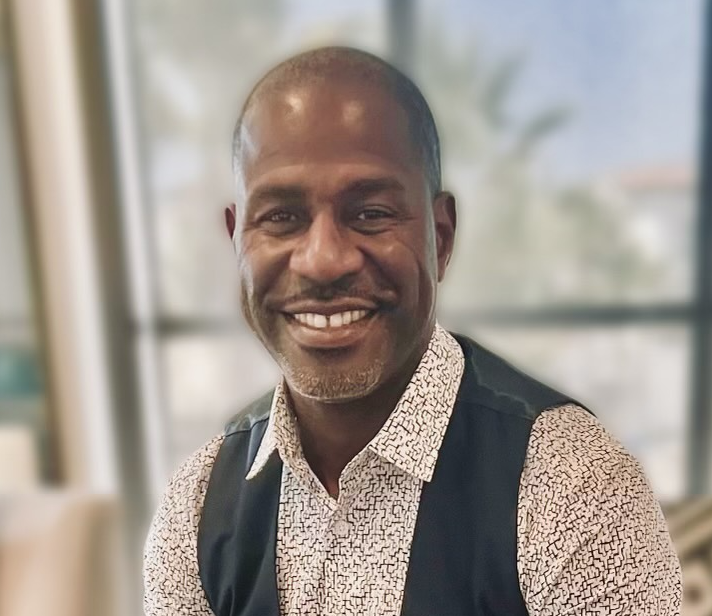 Love Florida Living Group | EXP Realty | Derrick Moore - Real Estate Agent